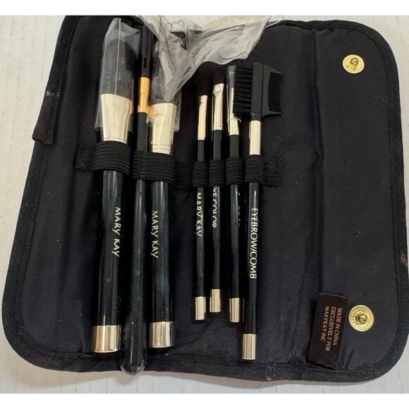 Mary Kay | Makeup | Mary Kay Essential Brush Collection 6 Brush Set ...